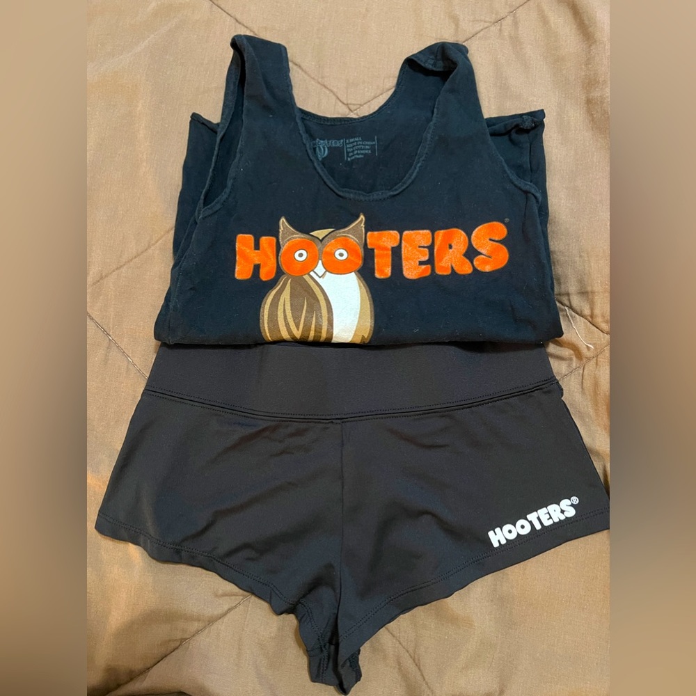 Black Hooters Uniforms! - Gem